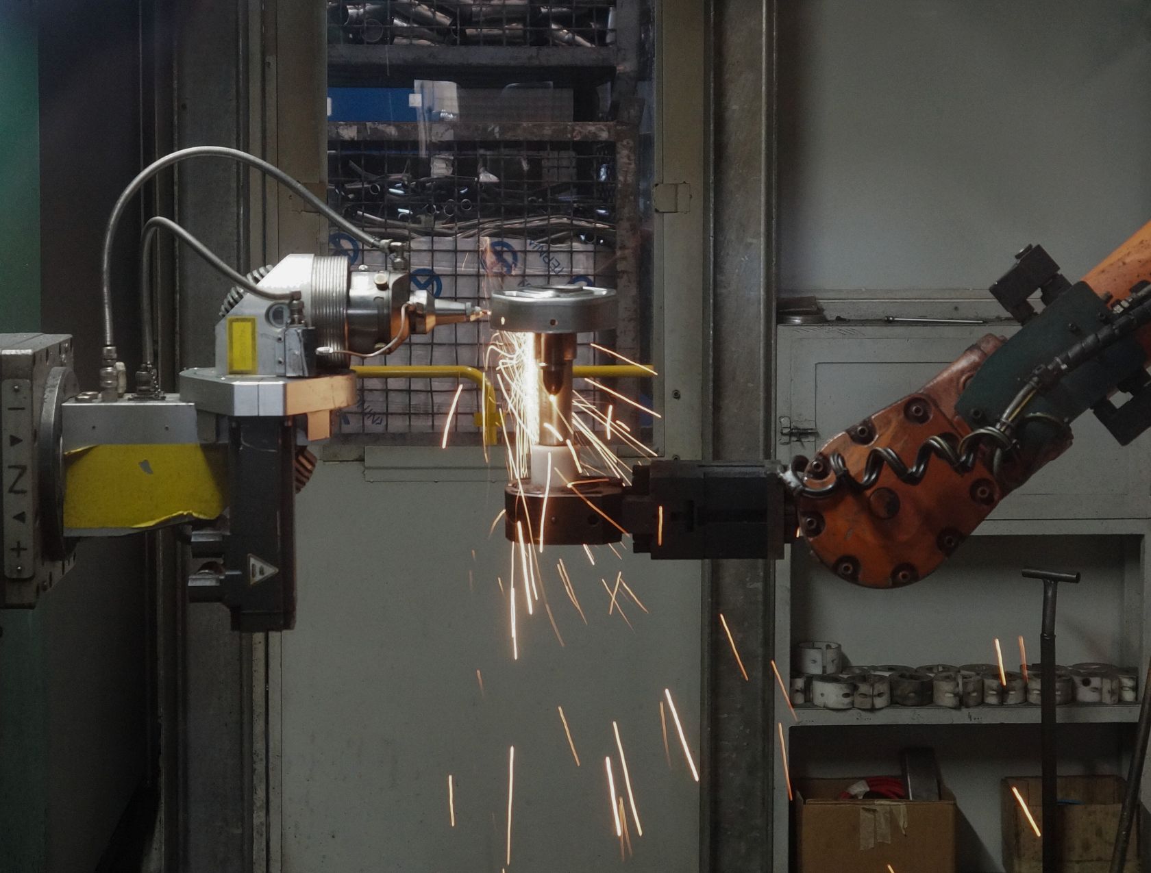 Robotic Welding: Benefits, Challenges, and Applications - Mecaweld USA